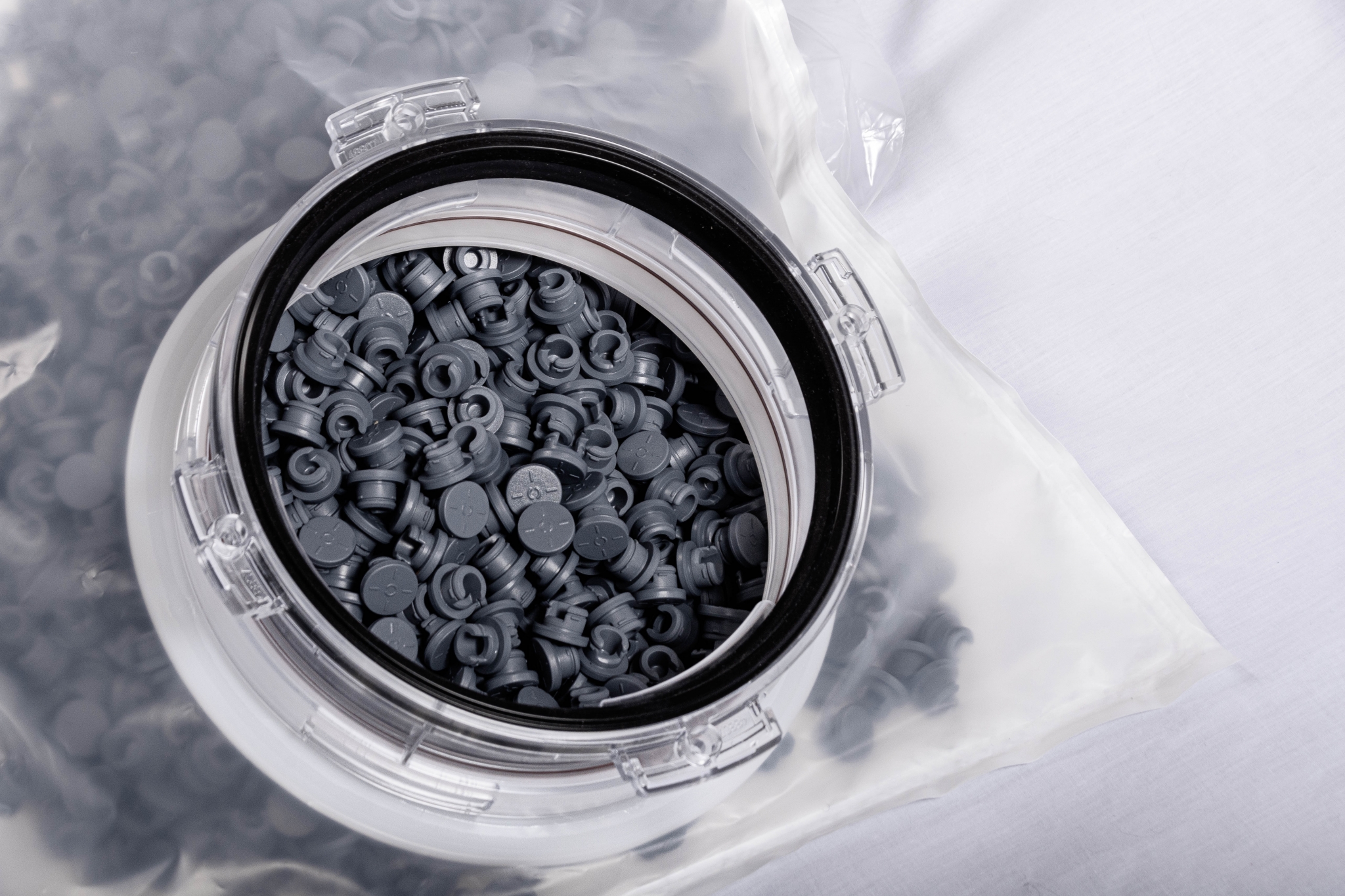 SINGLE-USE BETA BAGS - CRL Solutions